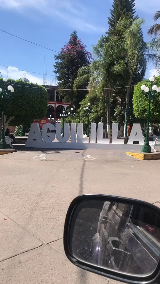 Aguililla, Michoacán – © Candy Villalobos